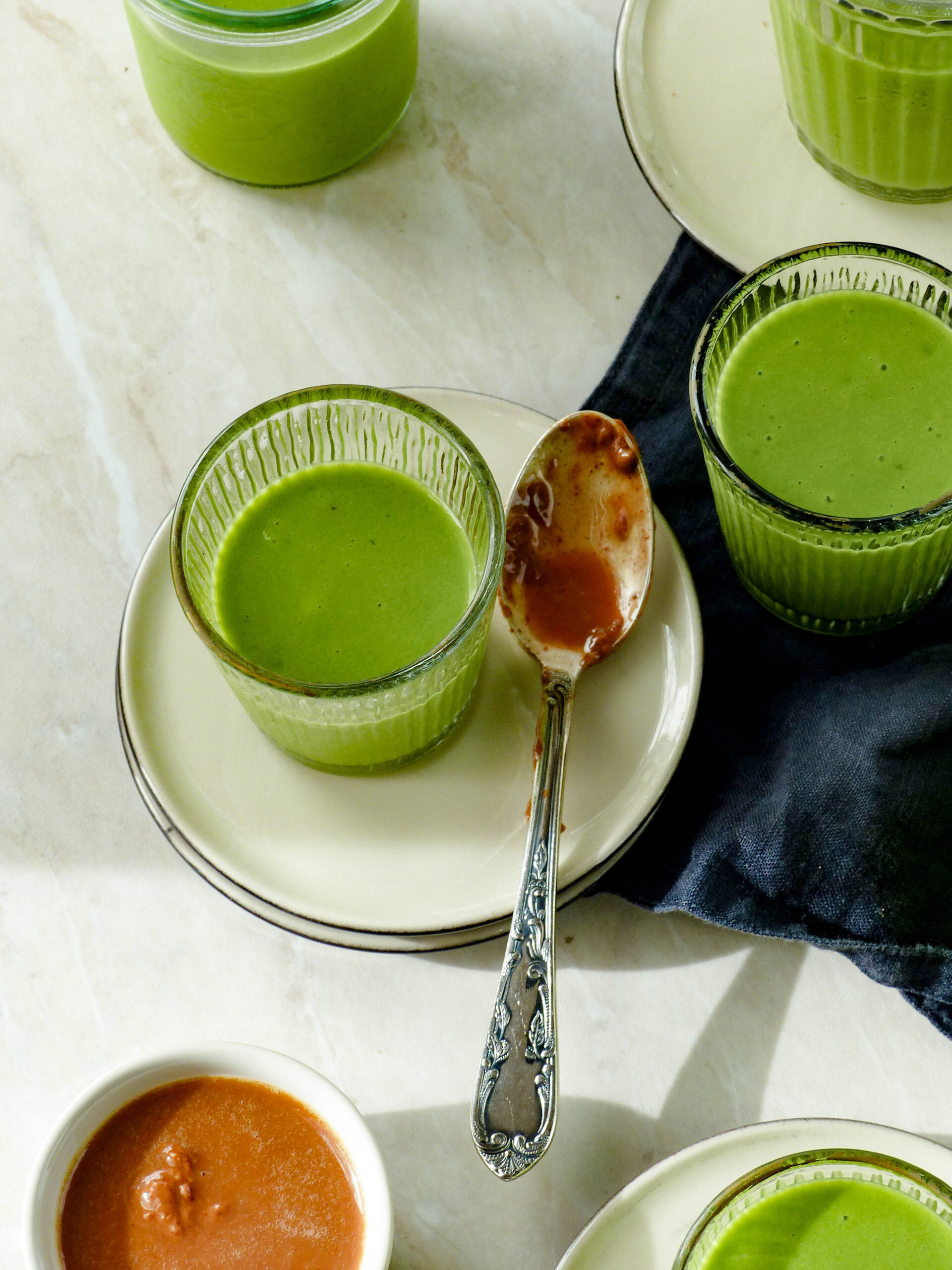 Grüne Smoothie Shots - gesund & einfach - Anna Lee EATS.